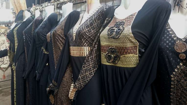 Abayas: Shopping for Floor-Length Convenience, Modesty, and ...